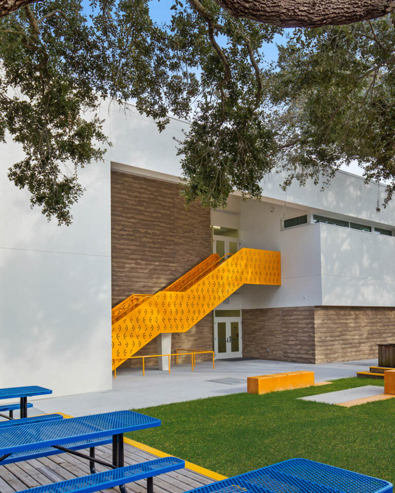 Mullet’s Aluminum | Residential, Commercial, Condos | Windows, Doors ...